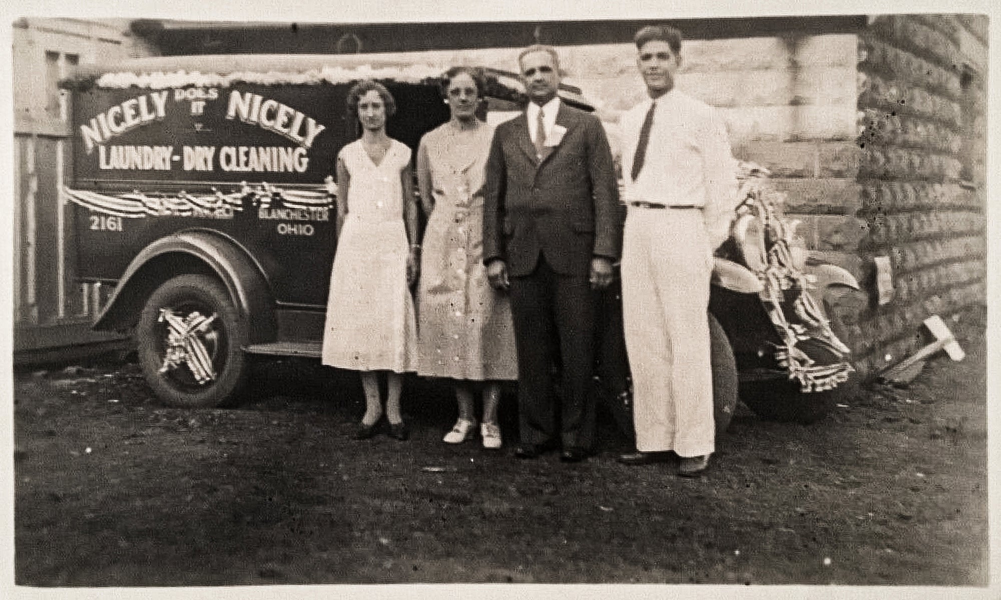 Nicely Laundry & Dry Cleaning. – Blanchester Area Historical Society