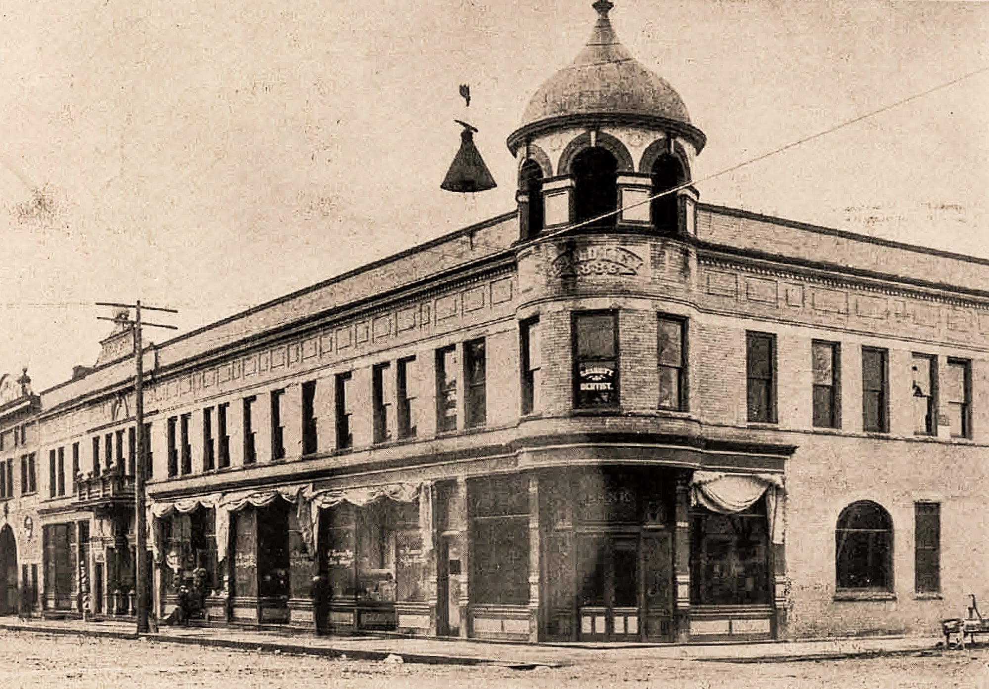 1903. Bindley Block. Corner of Main and South Broadway. – Blanchester ...